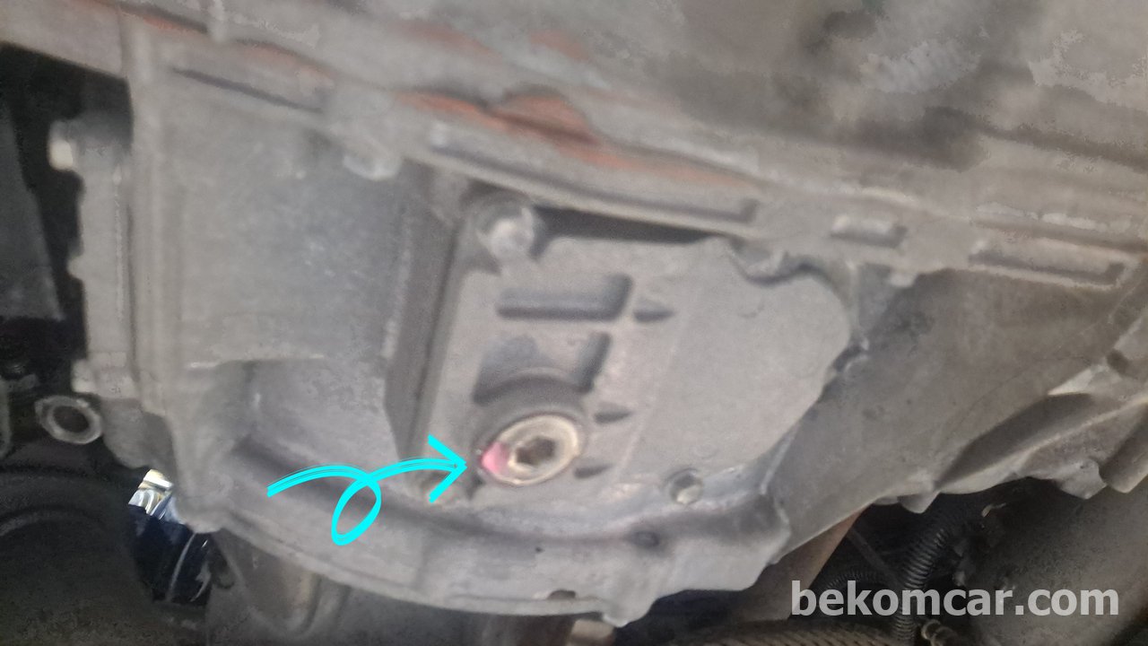 도요타 캠리 하이브리드 냉각수 교환 | bekomcar.com